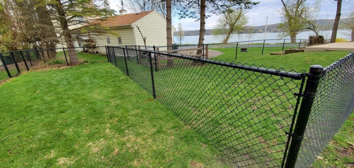 Innovative Ways to Incorporate Chain Link Fencing in Modern Home Design ...